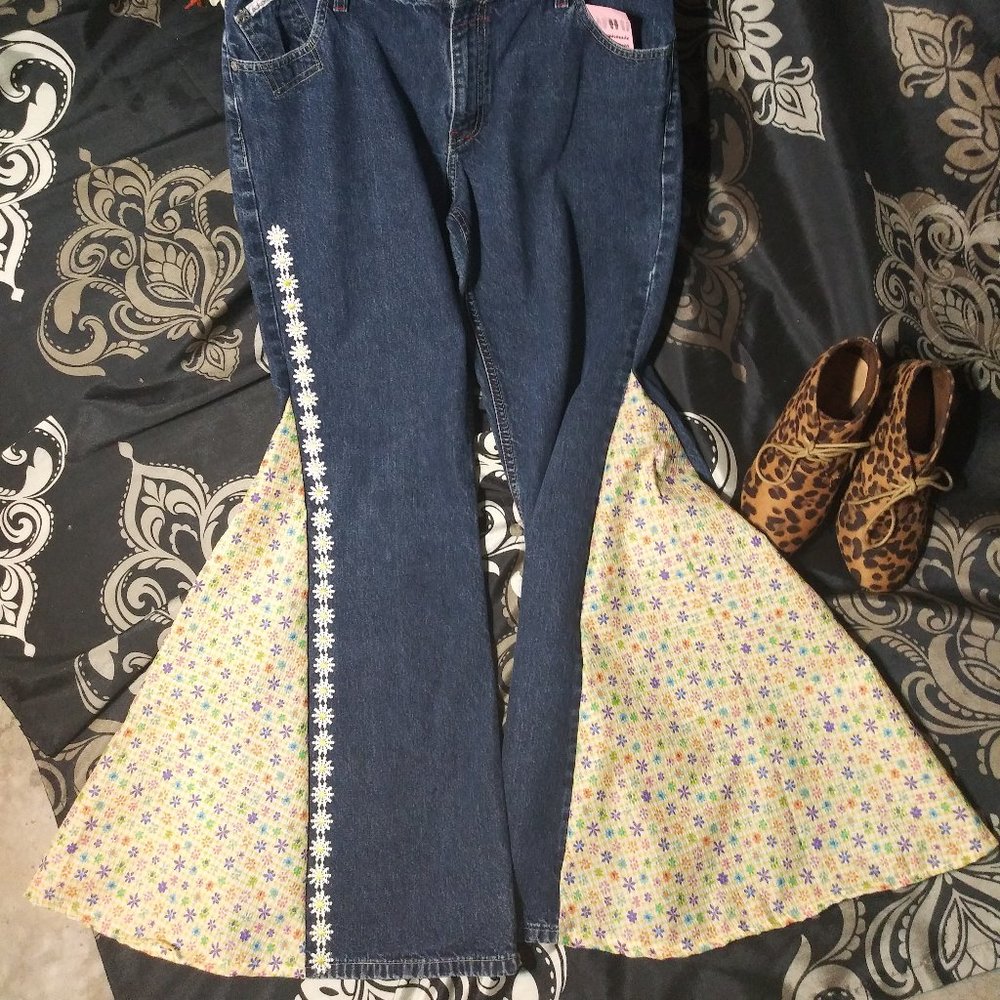 669 Jeaniemade Size 11 Ecko Red Bell-Bottoms - Gem